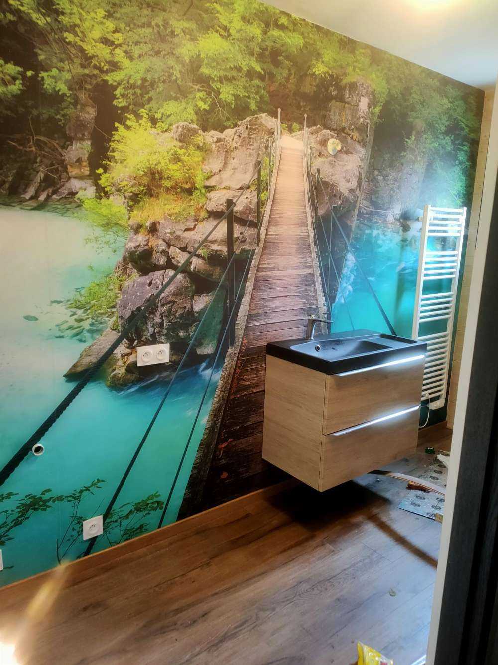 Brug over prachtig blauwe rivier - Fotobehang