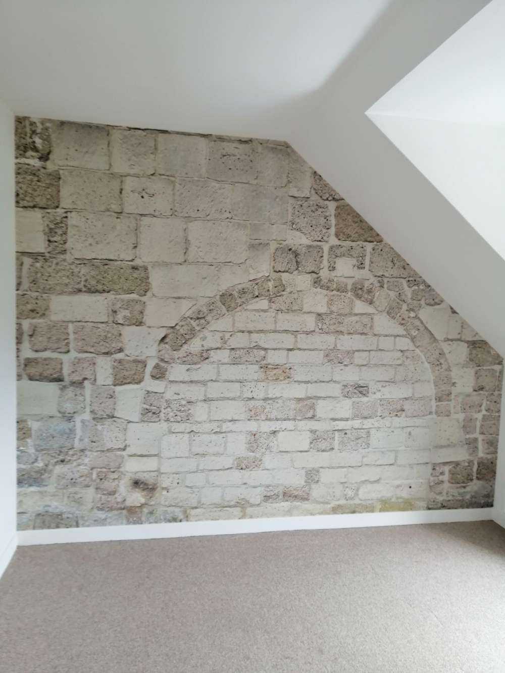 Oude stenen muur met boog - Fotobehang