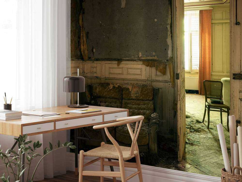 Crumbling Lobby - Fotobehang