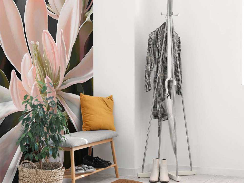 Fotobehang - Zachte magnoliabloemen op donker - Fotobehang
