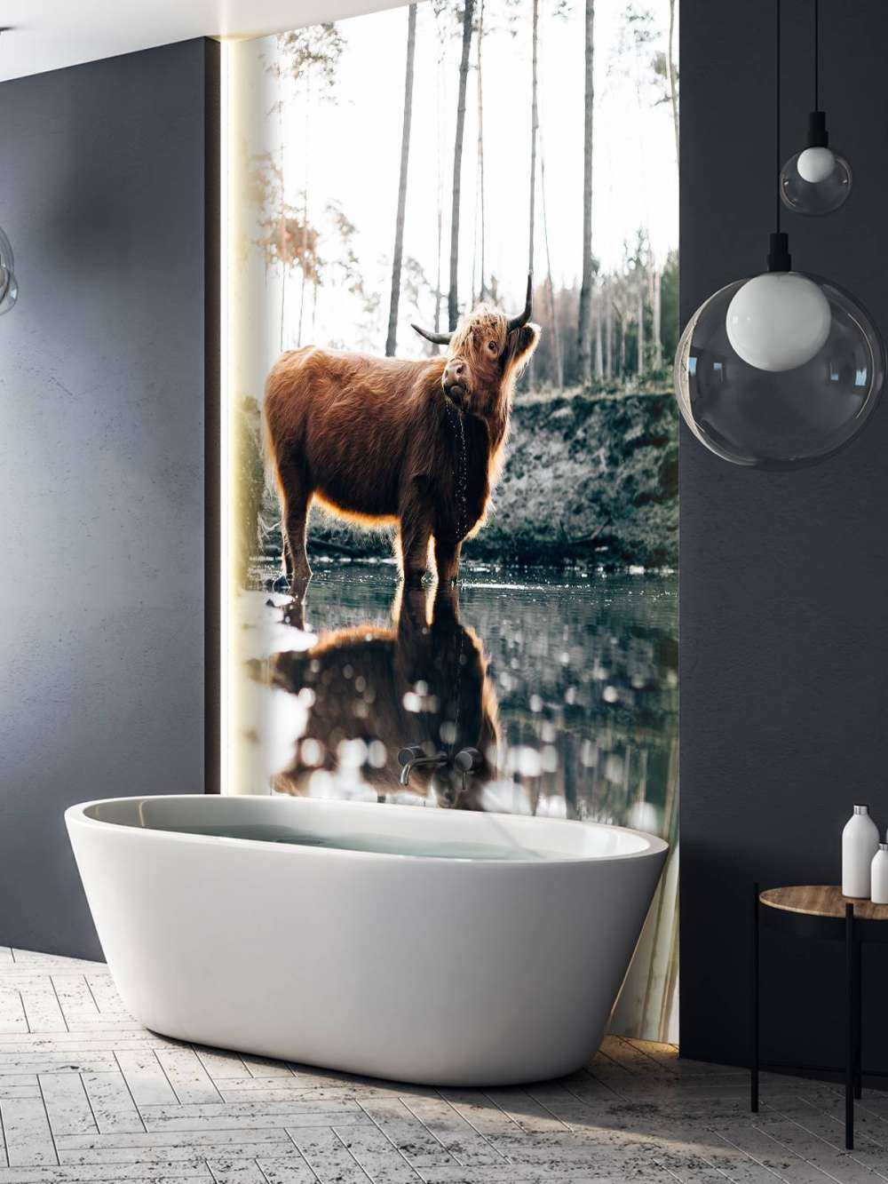 Schotse hooglander in het water - Fotobehang