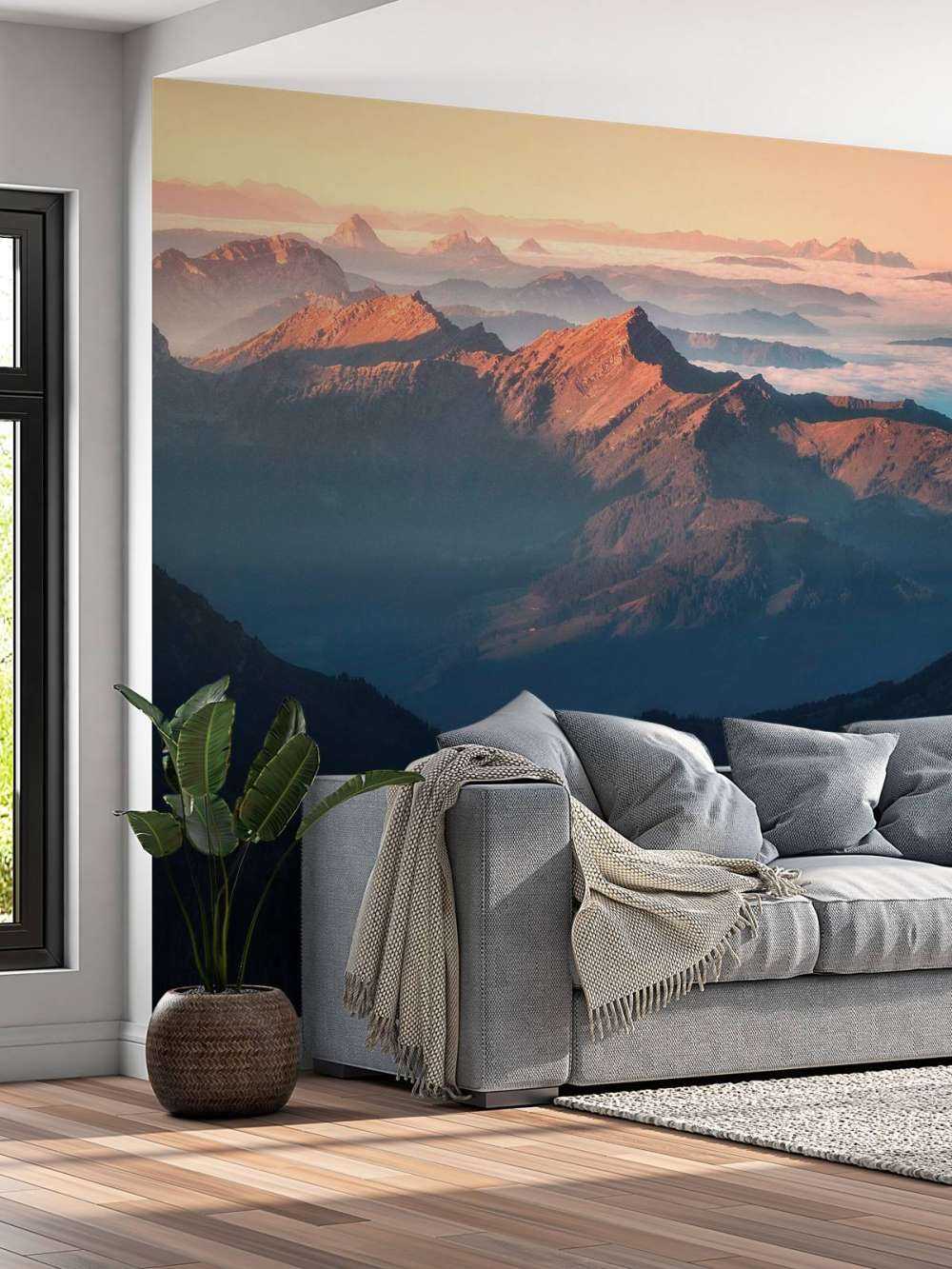 Fotobehang - Eerste zonlicht op bergkam - Fotobehang